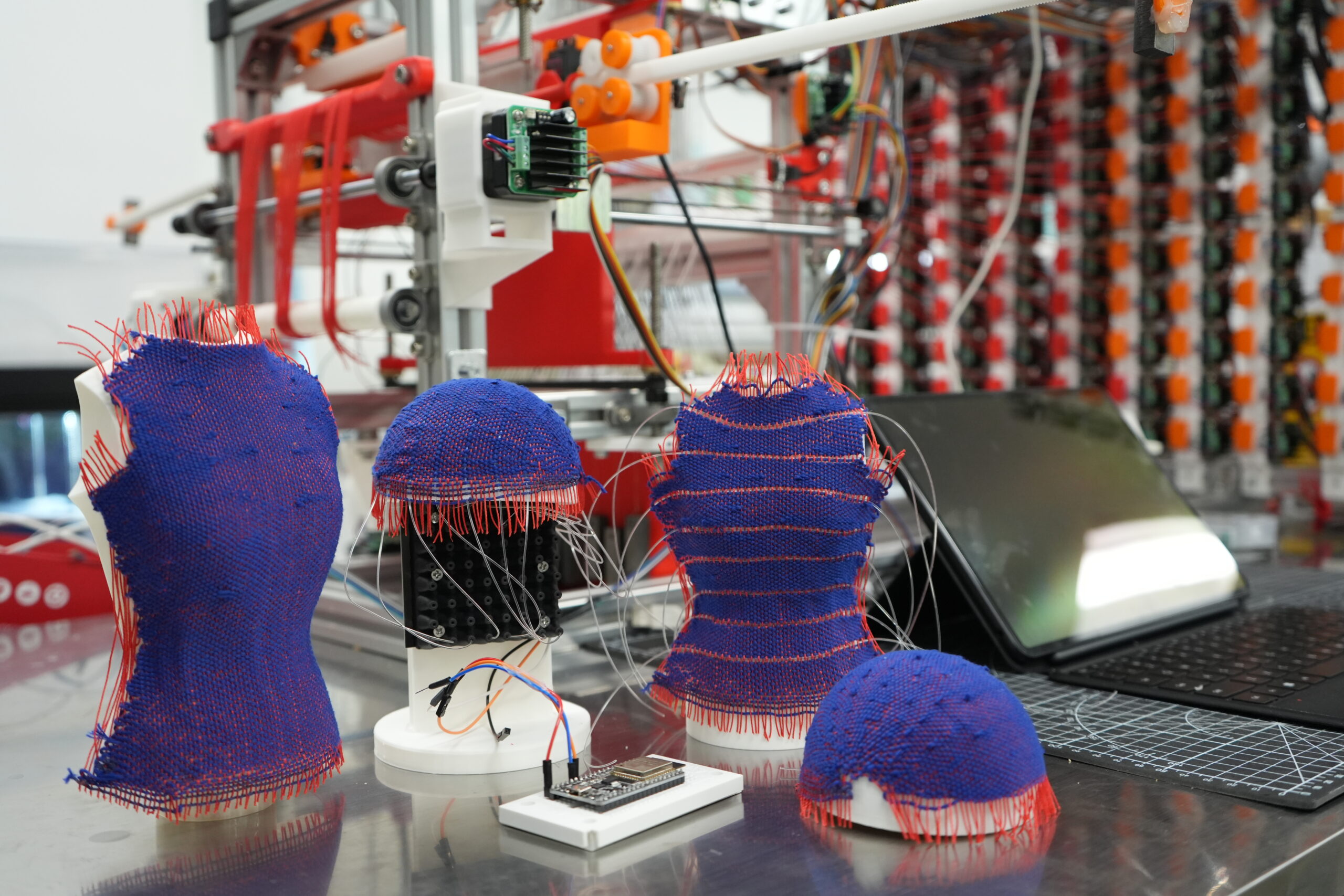 3D Surface Weaving Machine - Innovation Hub@HK